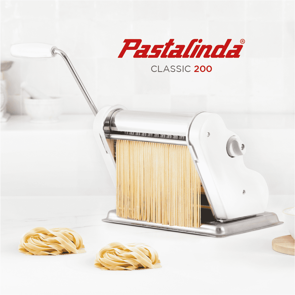 Classic 200 White Pasta Maker Machine With Hand Crank And Two Clamps ...